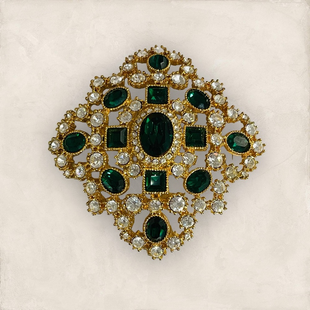 Dazzling Joan Rivers Emerald Green And White Rhinesto… - Gem